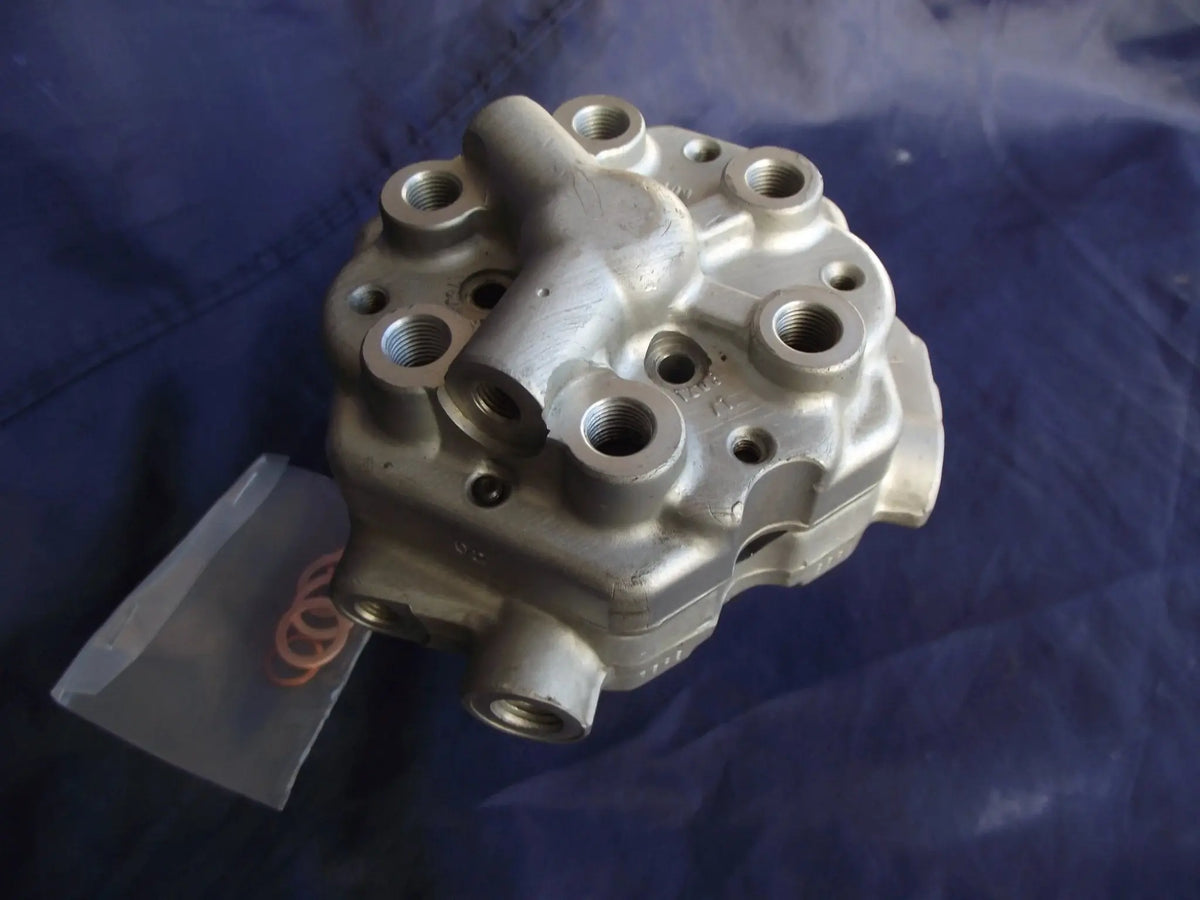 Mercedes REMAN Fuel Distributor BOSCH 0438101012 – Fuel Injection Products