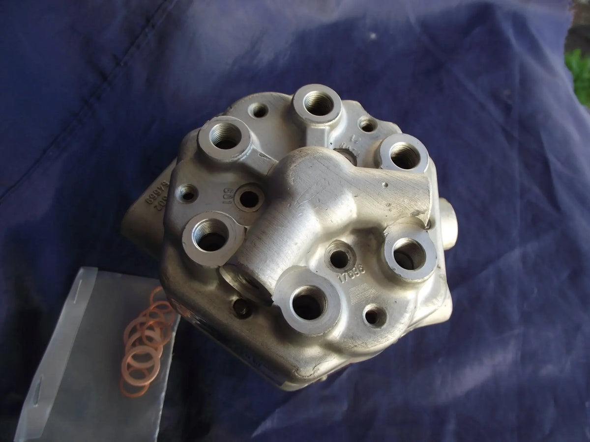 Mercedes REMAN Fuel Distributor BOSCH 0438101012 – Fuel Injection Products