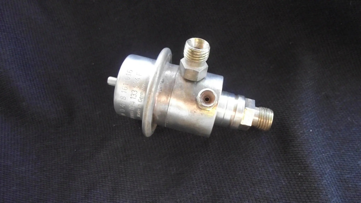 VW Audi Pre-owned Fuel Pressure Regulator BOSCH 0438161016 - Fuel ...