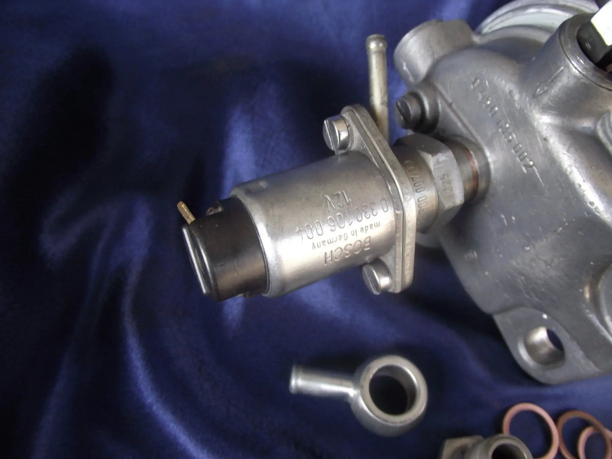 Porsche 911 MFI Fuel Filter Console Assembly Fit T-E-S-RS – Fuel ...