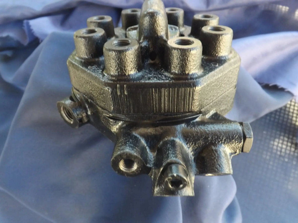 0438100012 REMAN Fuel Distributor $200 Core Refund – Fuel Injection ...